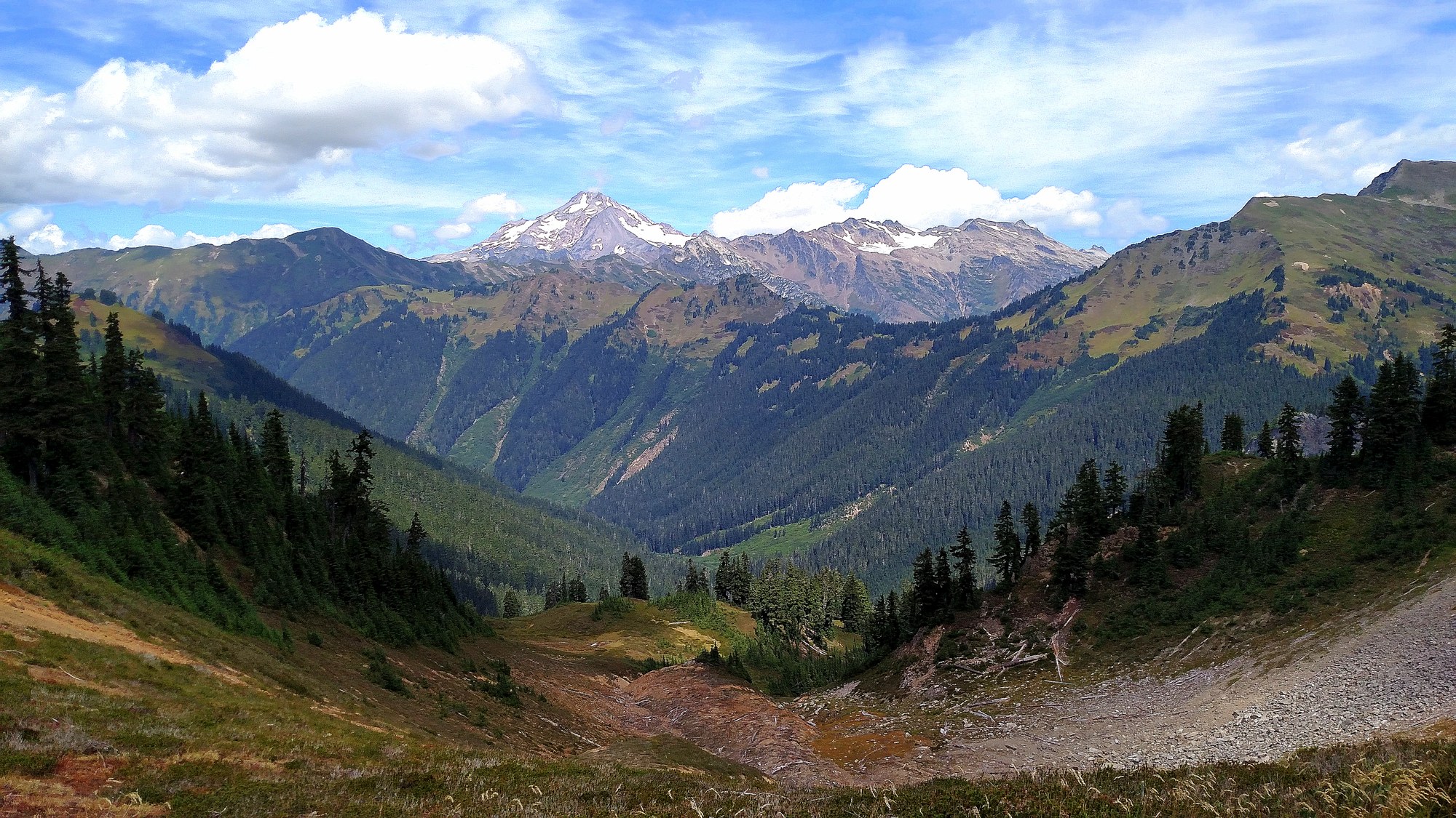 Backpack - White Pass, Blue Lake & Pilot Ridge Loop — The Mountaineers