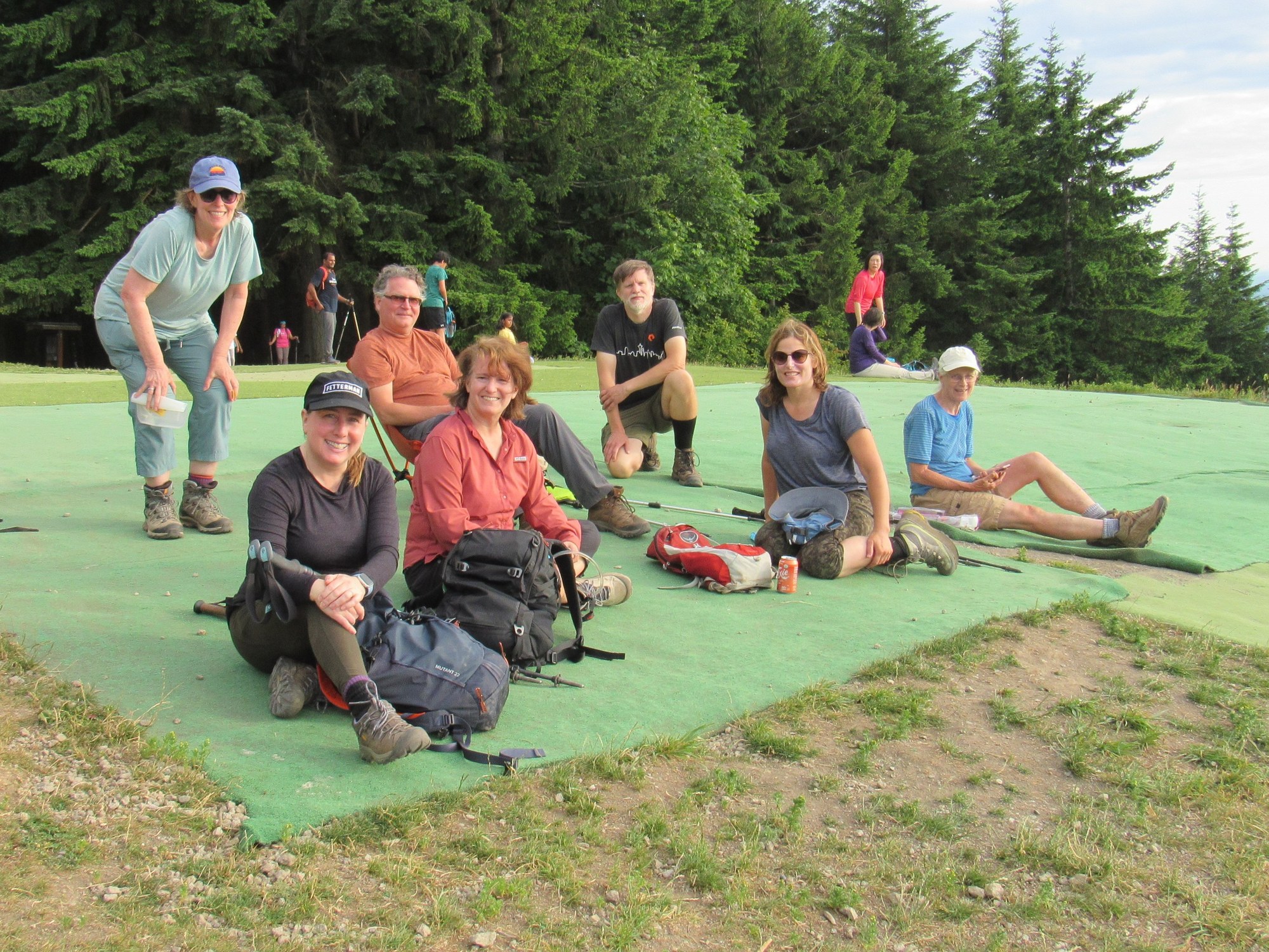 Day Hike - Poo Poo Point via High School Trail — The Mountaineers