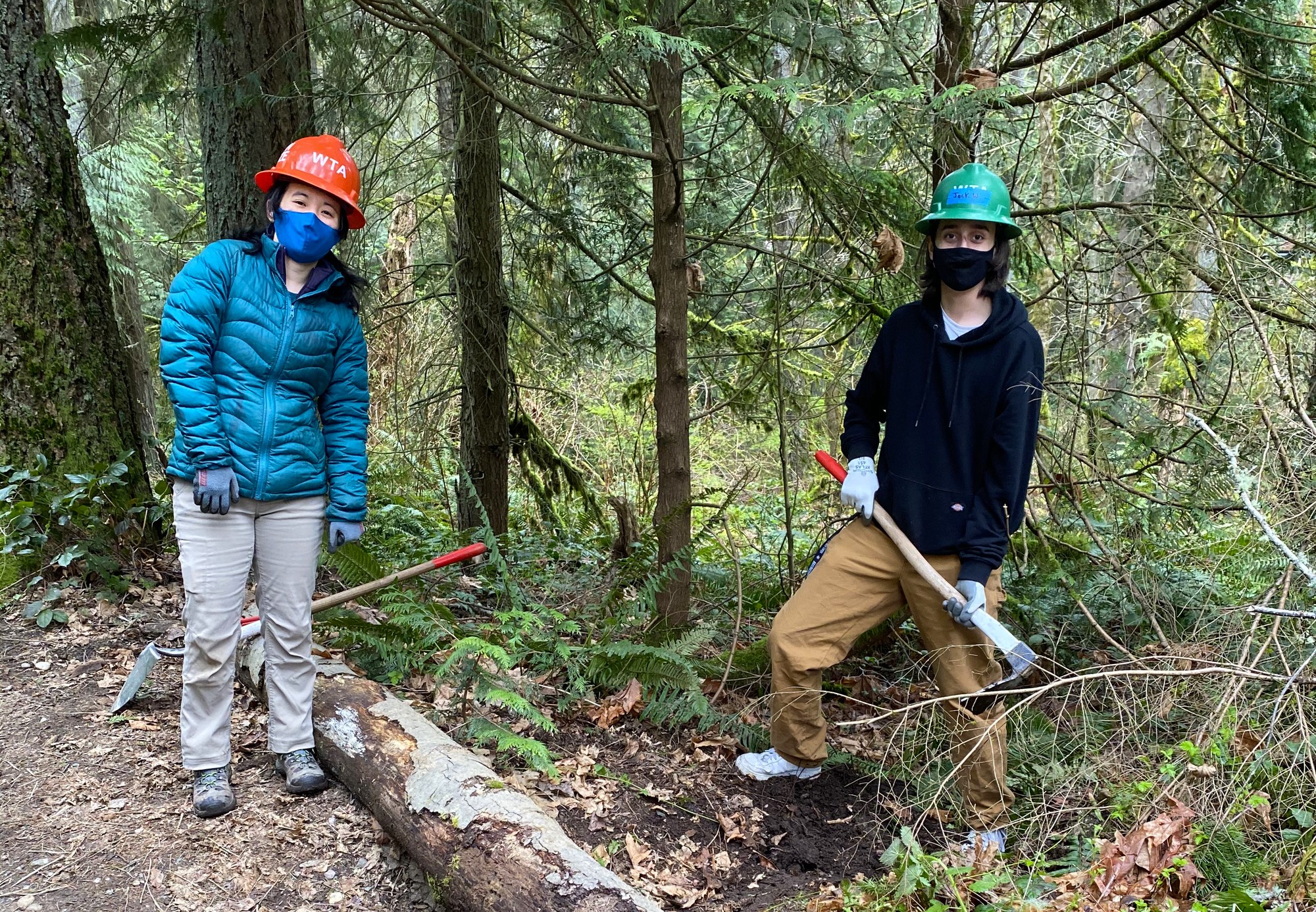 Find New Ways to Give Back this Earth Day — The Mountaineers